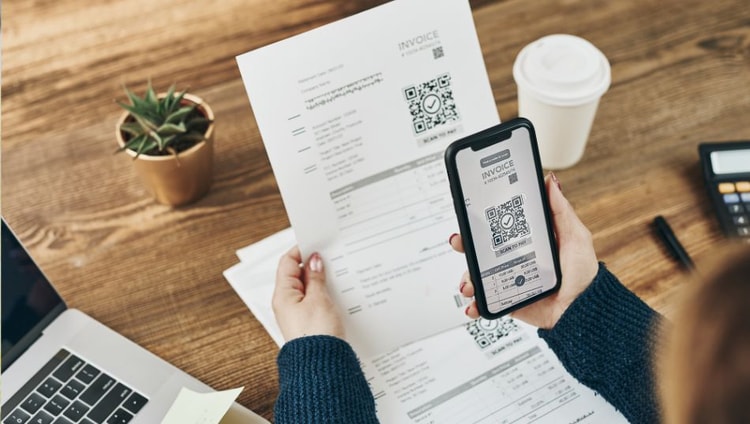 Código QR obligatorio en facturas paso a paso - Gestron
